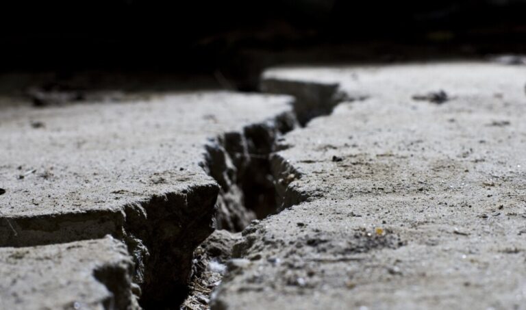 MANAGING GEOTECHNICAL RISK - PlaceMakers MANAGING GEOTECHNICAL RISK - PlaceMakers